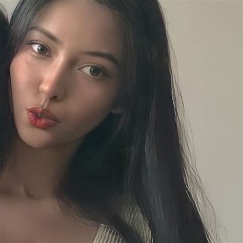 Pin On Matching Pfps Couple Photo S Beautiful Curves Nose Ring Girl