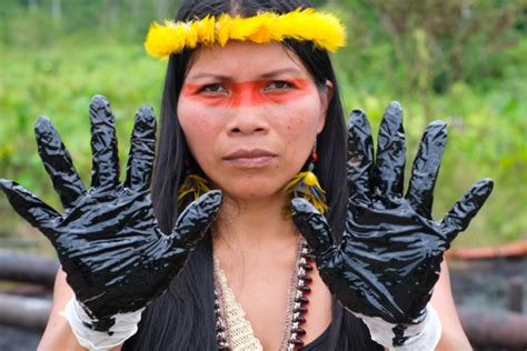 Cinco mujeres indígenas que alzan su voz para proteger a la naturaleza