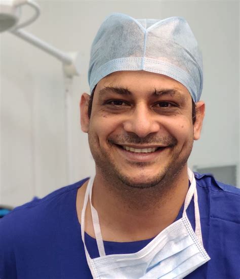 Dr Lokesh Sinha Urology And Urogynaecology Specialist Gleneagles