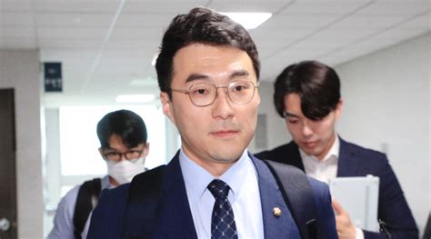 김남국 프로필 국민디지털소통비서관 코인 논란 7인회 이재명 정부 대통령실 친명계