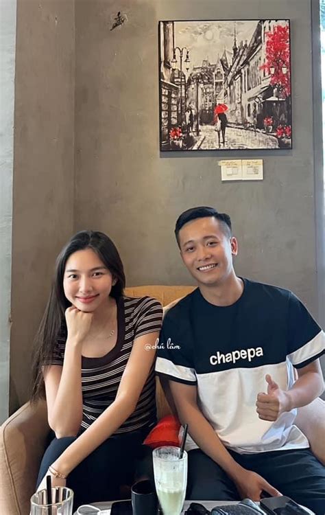 Thùy Tiên Quang Linh Vlogs Lọt ống Kính Team Qua đường 2sao