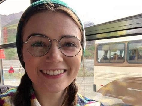 How This University Babe Tricked Into Having Sex