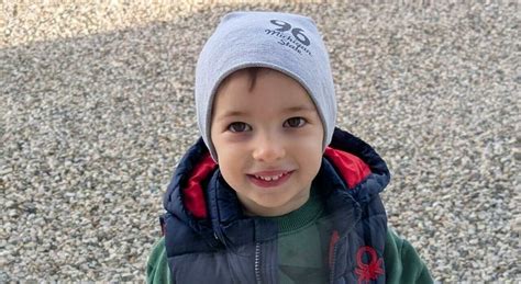Leonardo Cuccurullo Domani I Funerali Del Bambino Morto Di Meningite A