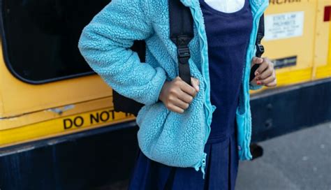 O seu filho tem peso a mais na mochila Calculadora dá a resposta