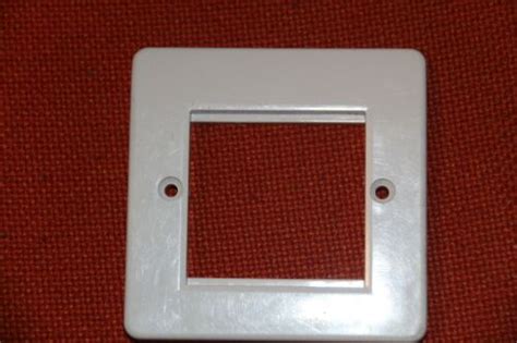 MK K182WHI K0182WHI 1 Gang Euro Data Frontplate 2 Module Logic plus ...