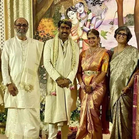 Sri Reddy Savathi Ochesindi Discussions