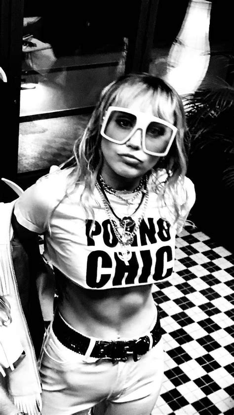 Porno Chic R Mileycyrus
