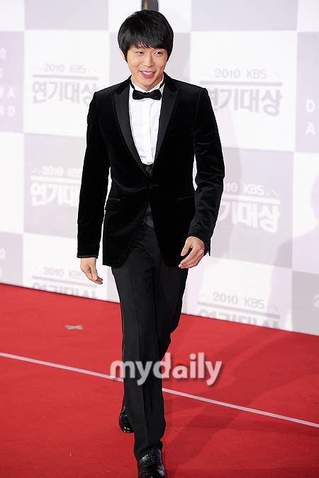 박유천 Kbs 연기대상 레드카펫 연예이슈 수다방 네모판
