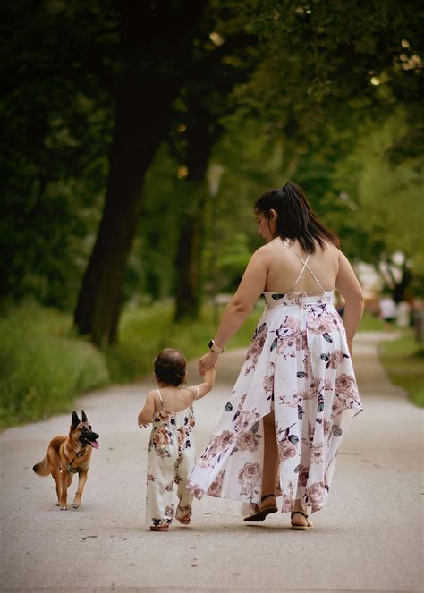 Mother And Daughter Undressed Photos Download The Best Free Mother And