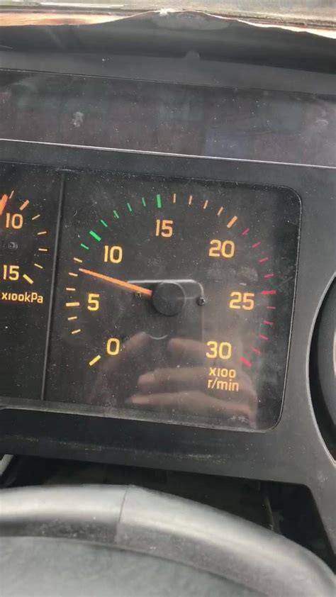 สถานที่ฝึกอบรมไฟฟ้ารถยนต์ และรถบรรทุกกอบรม มีเครื่องยนต์เป็น 100