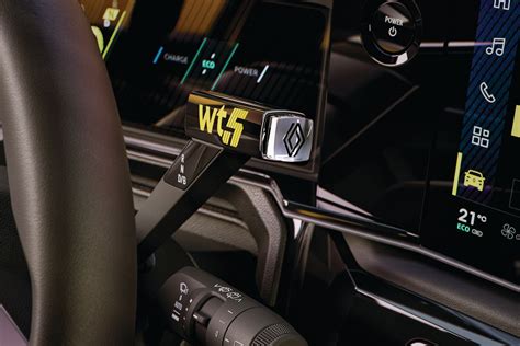 Renault 5 E Tech Electric 70 Kw Tech Specs And Prices Evspecs