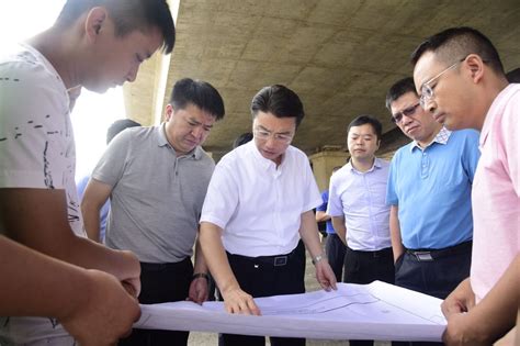 要闻 张继勇现场调度新蒲新区城市配套设施建设