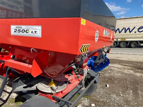 Axono 2500lt GÜbre Serpme Ermak Tarım