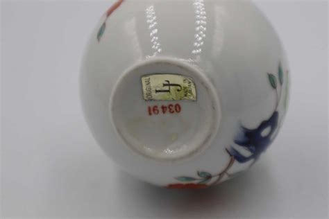 Porcelana japońska wazonik LJ numerowany ręcznie malowany PROFIT STAT