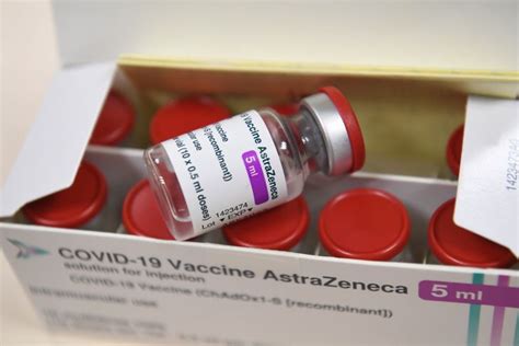 Vaccins Contre Le Covid 19 La Nouvelle Poule Aux Oeufs D Or Pour Les