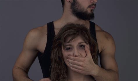 Cada 4 minutos y medio se denuncia un caso de violencia de género en