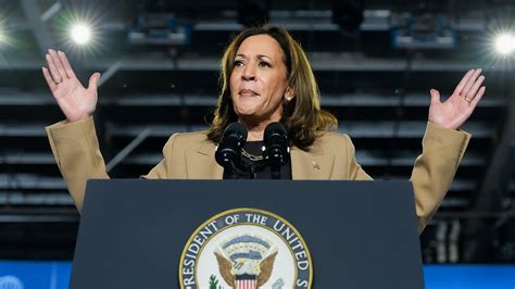 Jake Tapper Sugiere Que Kamala Harris Debería Hacer Más Actos A Pocas