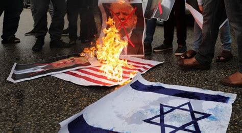 이·팔 갈등 불지른 트럼프 하마스 지옥 문 열었다