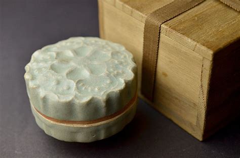 Yahooオークション 【横濱美術】宋代青白磁刻花紋蓋盒・影青香合・