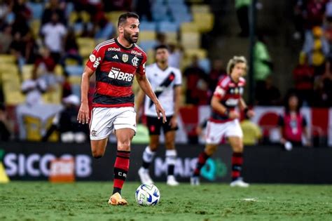 Thiago Maia é Sincero Ao Falar Sobre A Chegada De De La Cruz E Sobre O