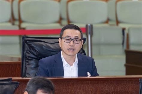 議員之聲｜李振宇議程前發言 就完善公職制度 發揮人員積極性 提升施政效能 環球頭條 環球新聞報