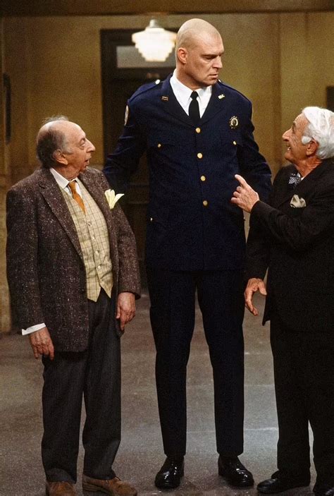 با قدبلندترین بازیگران مرد هالیوود آشنا شوید