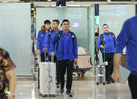 Tiba Di Indonesia Timnas Vietnam Langsung Gelar Latihan Di Senayan