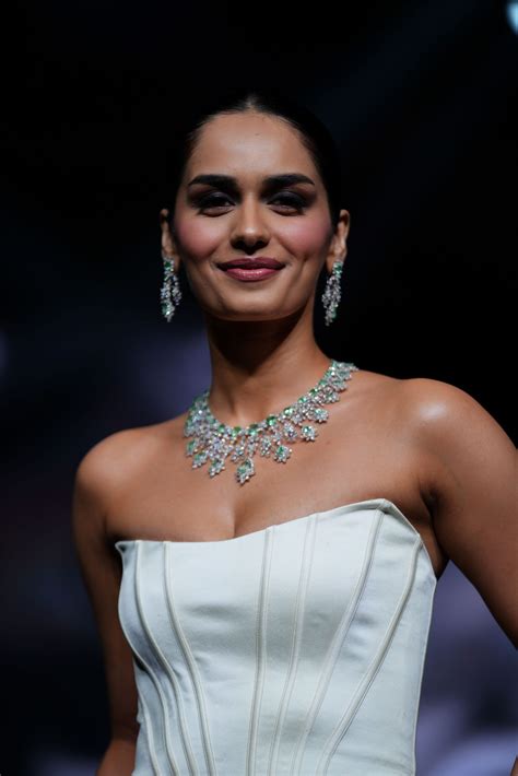 Manushi Chillar Gjepc Brand Ambassador Glitters At ‘jewels On The