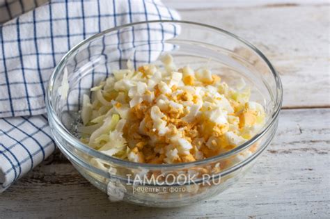 Пирог из заварного дрожжевого теста с капустой и яйцом — рецепт с фото пошагово