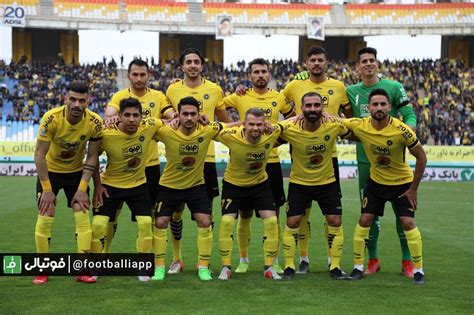 اتفاق عجیب در پخش زنده سپاهان و پرسپولیس؛ وقتی ۱۵ بار یک جمله تکرار می
