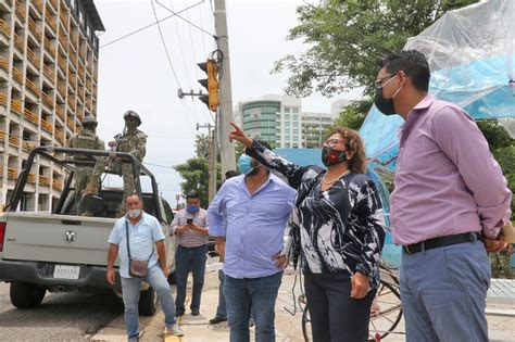 Supervisa Adela Román Ocampo Reparación De Semáforos