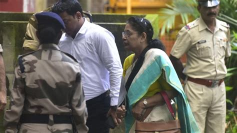 Days After Sanjay Rauts Arrest Wife Varsha Questioned By Ed Mumbai