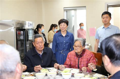 射阳：长者幸福食堂“暖胃”更“暖心”新华报业网