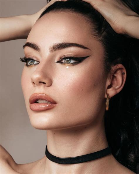 Famous Makeup Artists On Instagram Saubhaya Makeup