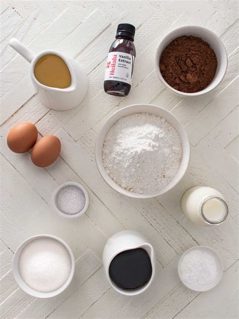 Chocolate Cake With Chocolate Cream Cheese Frosting Recipes By Carina