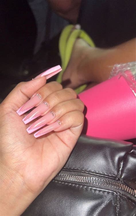 Pin De Denisa Em Unghii Em 2024 Unhas Curvadas Unhas Bonitas Unhas