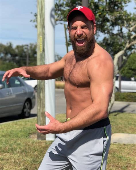 Drew Gulak R WrestleWithThePackage
