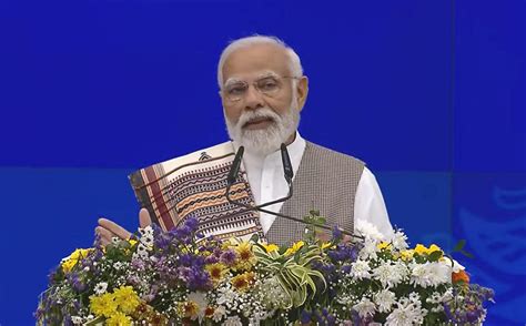 Lok Sabha Elections 2024 Pm Modi To Hold Roadshow Rallies In