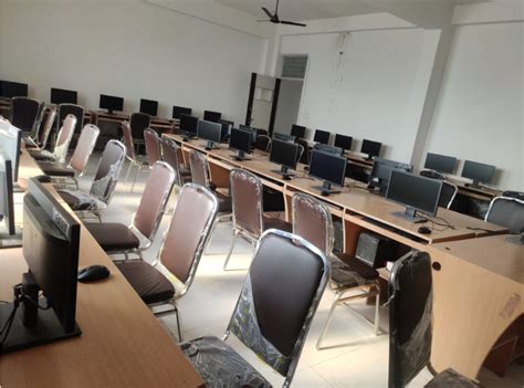 Cad Lab Vision Institute Of Technology Aligarh