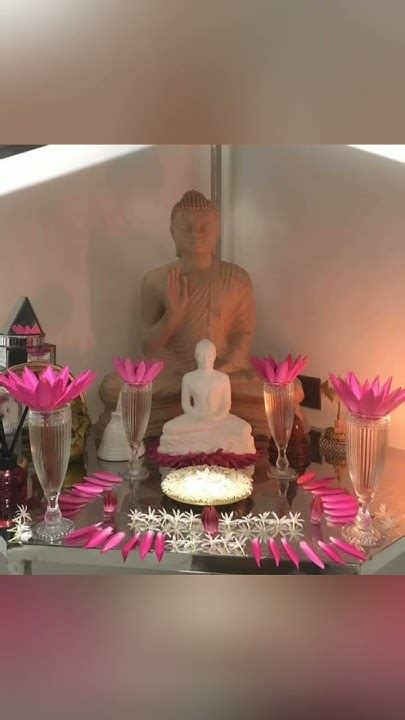 මුණි පුදට සැකසූ මේ සුවඳ මල් පූජාවෝ පිං සිතින් අනුමෝදන් වේවා 🙏💐 Sks Diary Buddhism Buddha