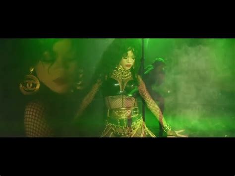 Rihanna Pour It Up Lyrics And Videos