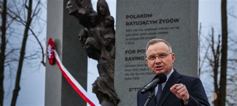 Nowelizacja ustawy o Służbie Więziennej z podpisem Prezydenta