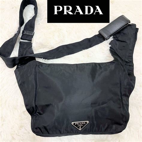 【美品】prada ボディバッグ