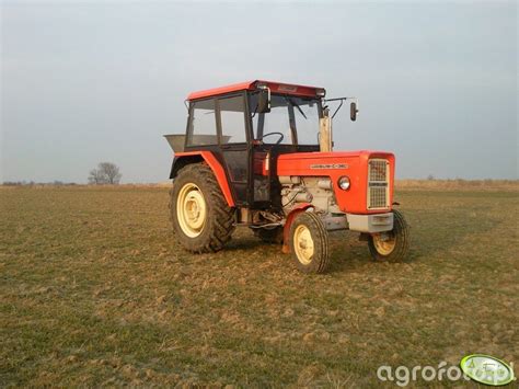 Foto Traktor Ursus C 360 Rozsiewacz 346804 Galeria Rolnicza Agrofoto