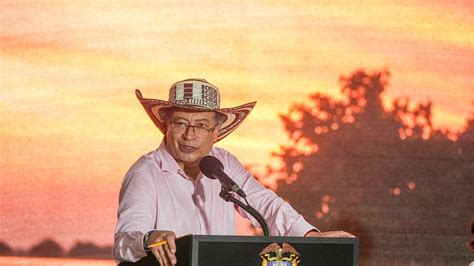 Petro Vuelve A Mencionar A Efraín Cepeda En Relación Al Hundimiento De