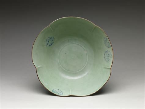 Large Bowl With Floral Design Japan Edo Period The Met