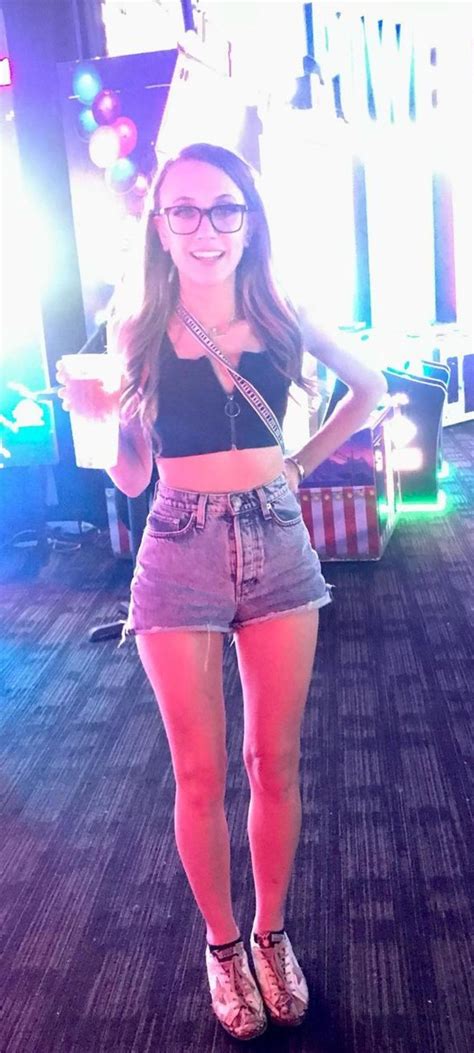 Kat Timpf Rwomenoftheright