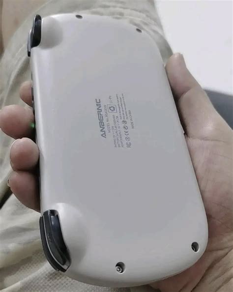 RG XxH Will Have Stacked Shoulder Buttons R RG XX