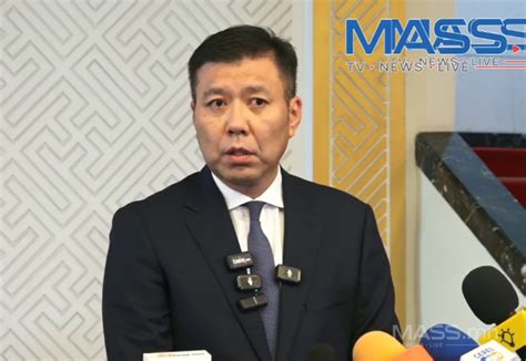 Нэр бүхий иргэд Б Энхбаярыг УИХ ын гишүүний тангаргаас няцаж Үндсэн хууль зөрчсөн гэж үзээд