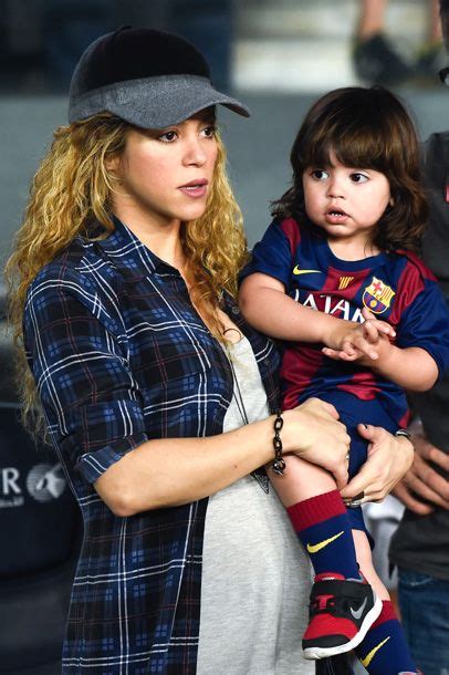 Shakira Shows Off Baby Bump With Son Milan At Gerard Pique S Football Match HELLO